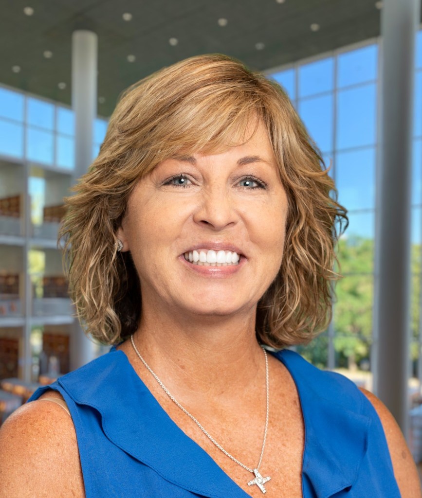 Insight From the C-Suite: Dawn Gallagher, Chief Commercial Officer ...